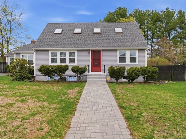 E Sheppard Ln, Chelmsford, Home For Sale