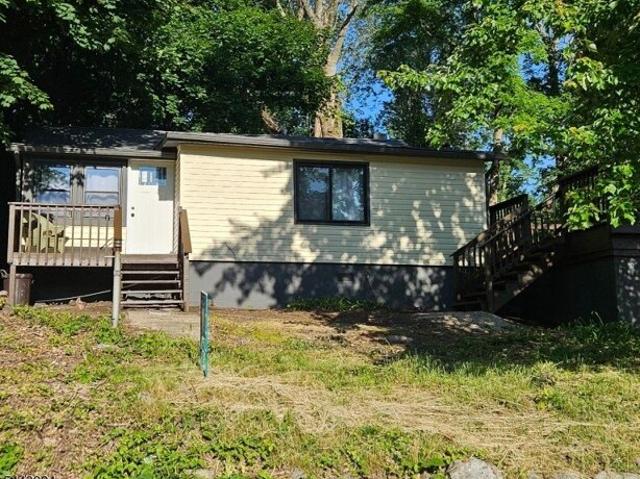 E Shore Trl, Hardyston, Home For Sale