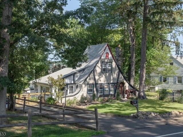 E Shore Trl, Sparta, Home For Sale