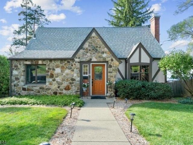E Shore Trl, Sparta, Home For Sale