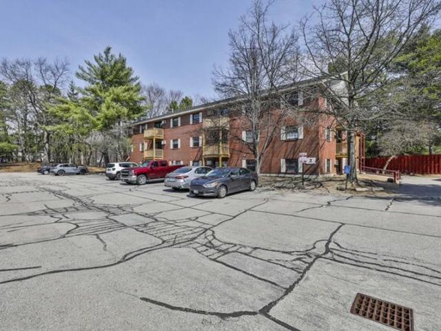 E Side Dr Unit, Concord, Condo For Sale
