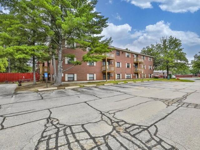 E Side Dr Unit,concord, Condo For Sale