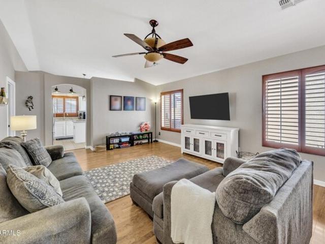 E Silverwood Dr, Phoenix, Home For Sale