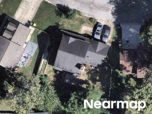E Skylark Ct