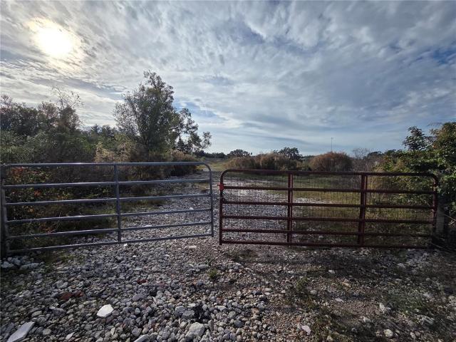 E Sligh Ave, Tampa, FL 33610 | MLS #TB8484 | Compass