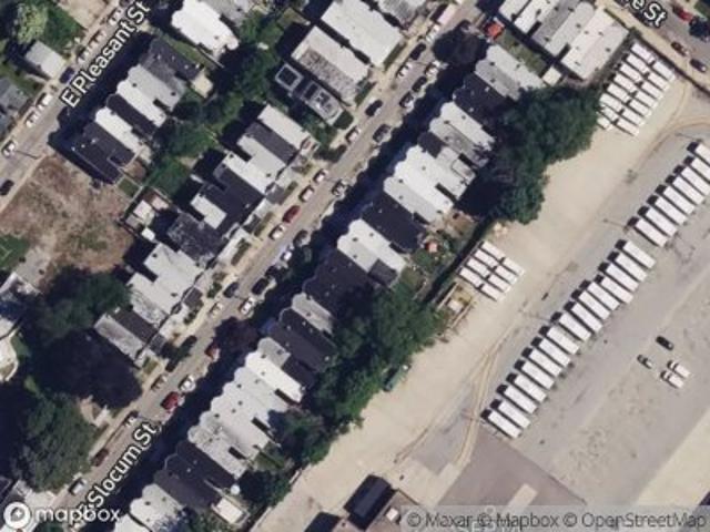 E Slocum St