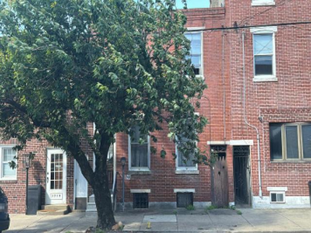E Somerset St