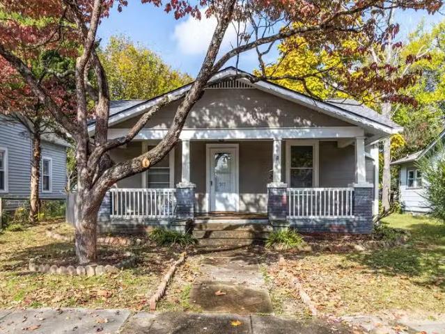 E Springdale Ave + 317 1 317 E. Springdale Ave Coming Soon