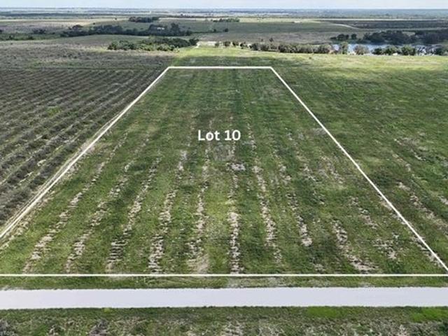 E Twitty Rd, Sebring, FL 33876