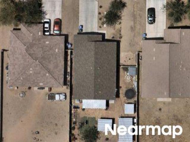 E Tamarisk Ave