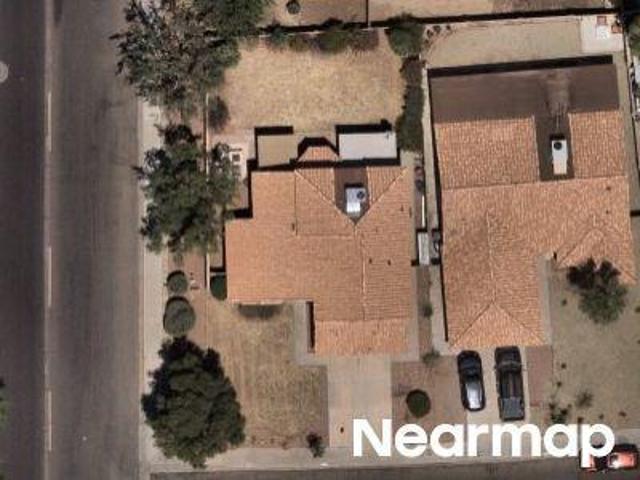E Tanglewood Dr