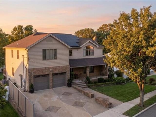 E Tenafly Ave, Staten Island, Home For Sale