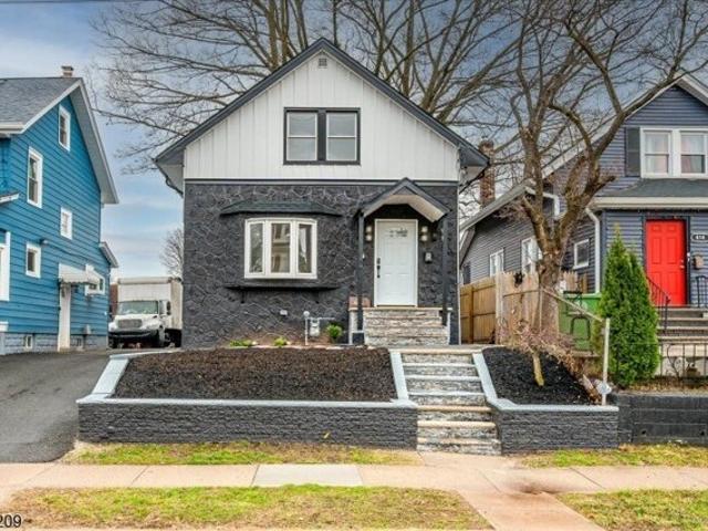 E Th Ave, Roselle, Home For Sale