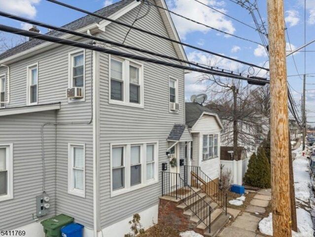 E Th Ave, Roselle, Home For Sale