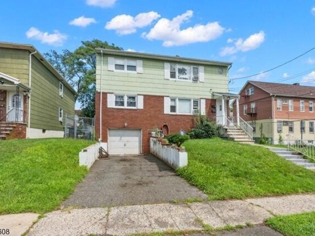 E Th Ave, Roselle, Home For Sale