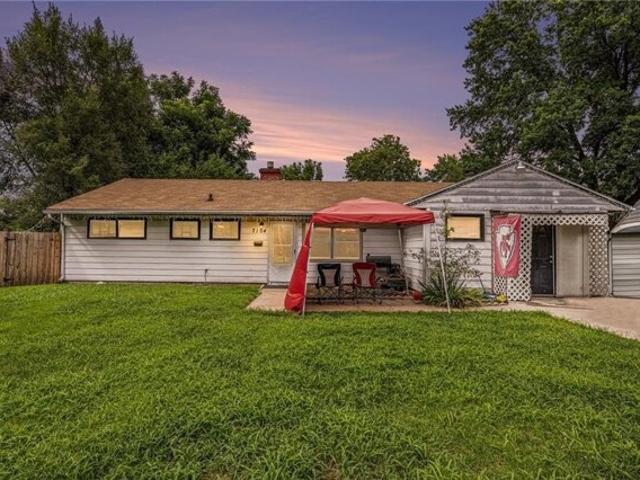 E Th Pl, Kansas City, Home For Sale