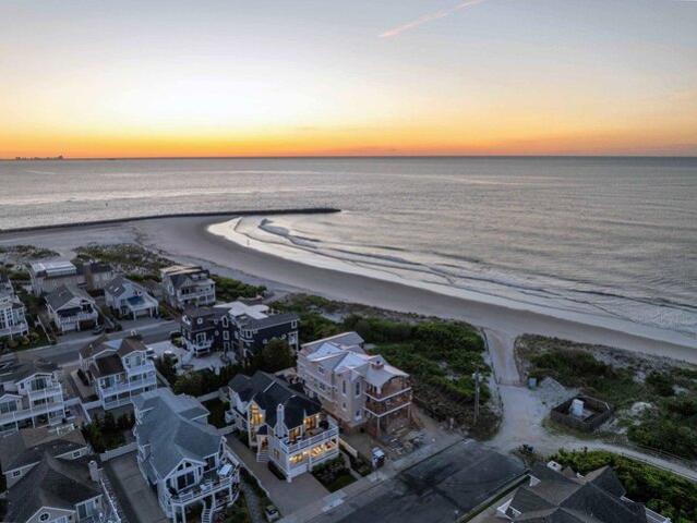 E Th St, Avalon, Home For Sale
