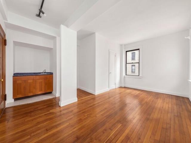 E Th St Apt D, New York, Property For Sale