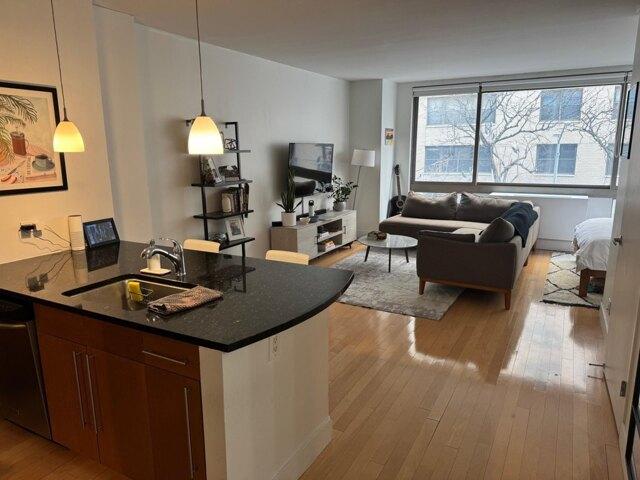 E Th St Apt E, Manhattan, Condo For Sale