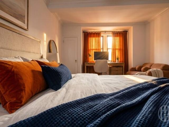 E Th St Apt E, New York, Property For Sale