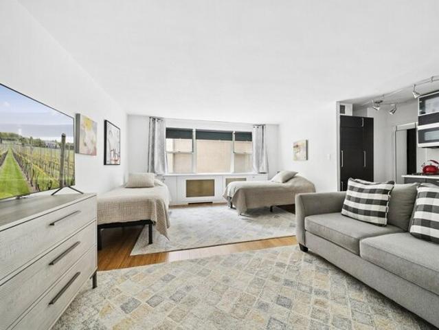 E Th St Apt F, Manhattan, Property For Sale