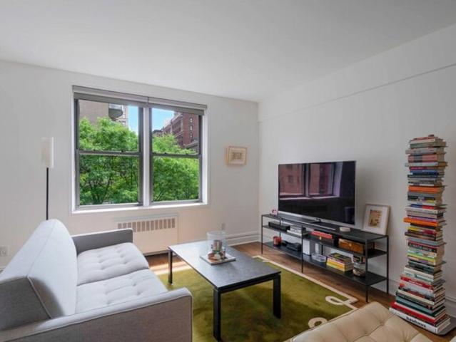 E Th St Apt,new York, Property For Sale