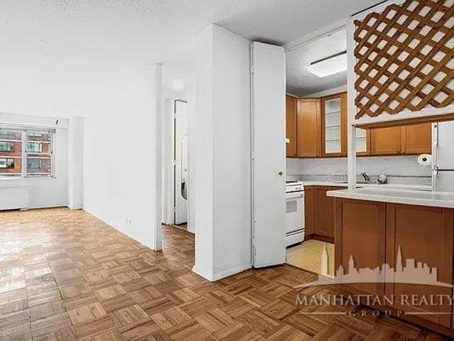 E Th St Apt P, New York, Condo For Sale