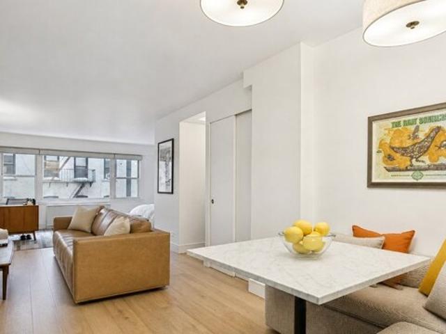 E Th St Apt R, New York, Property For Sale