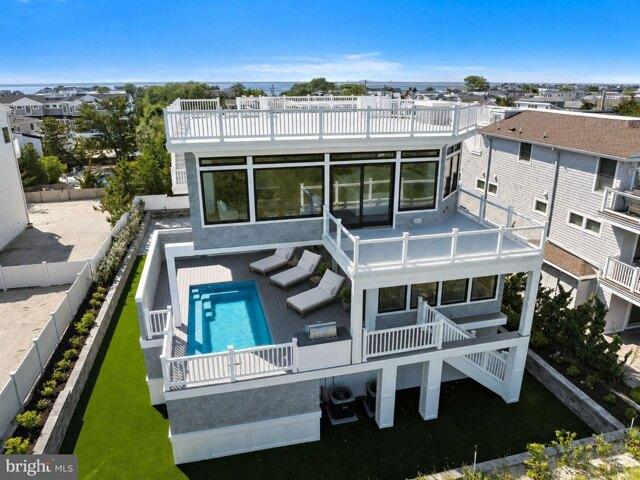 E Th St, Barnegat Light, Home For Sale