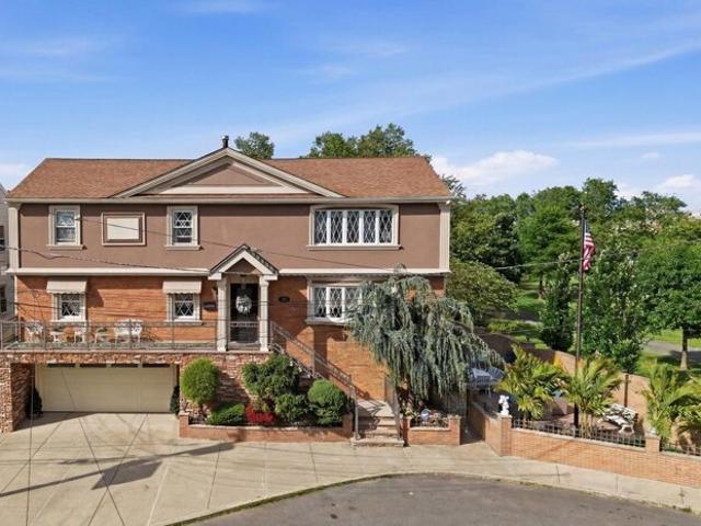 E Th St, Bayonne, Home For Sale