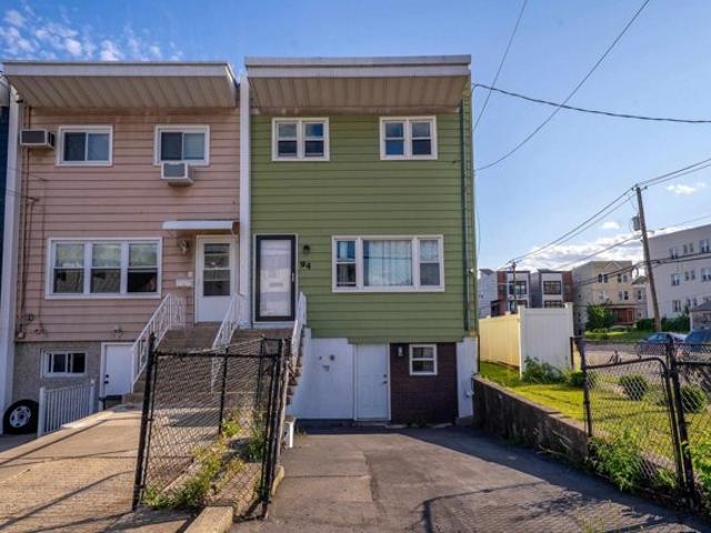 E Th St, Bayonne, Home For Sale