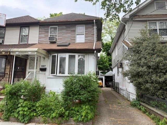 E Th St, Brooklyn, Home For Sale