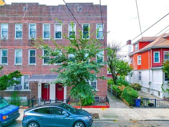 E Th St, Brooklyn, Home For Sale