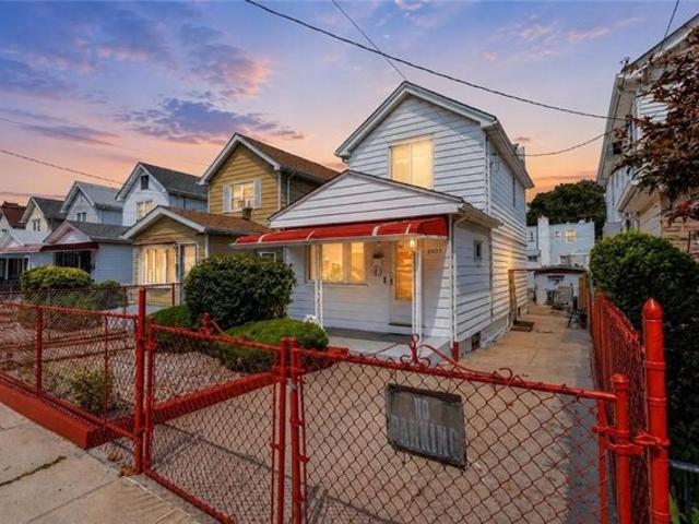 E Th St, Brooklyn, Home For Sale
