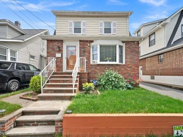 E Th St, Clifton, Home For Sale