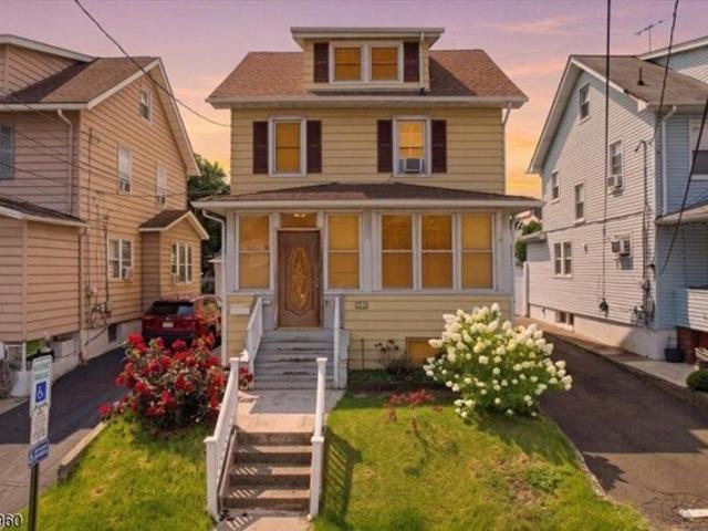 E Th St, Clifton, Home For Sale