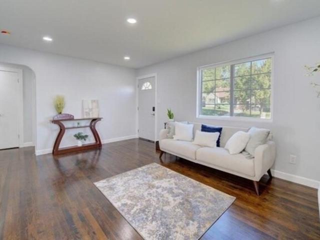 E Th St, Kansas City, Home For Sale