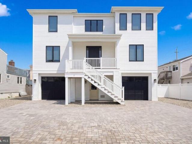 E Th St, Long Beach, Home For Sale