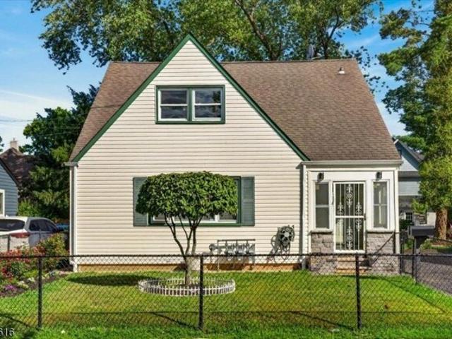 E Th St, Plainfield, Home For Sale