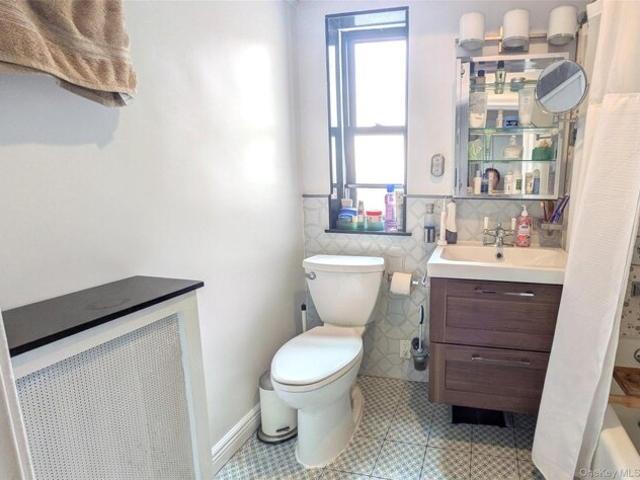 E Th St Unit B, New York, Property For Sale