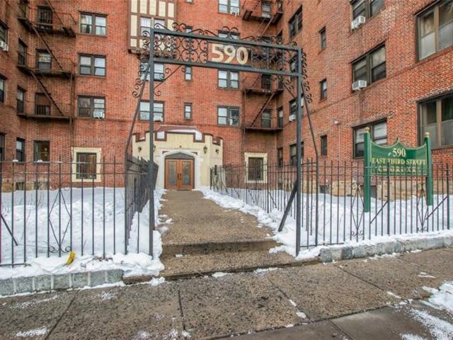 E Third St Unit D, Mount Vernon, Property For Sale