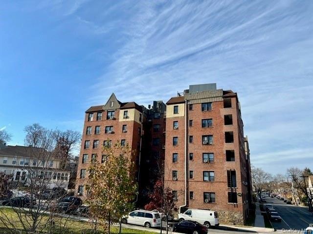 E Third St Unit O, Mount Vernon, Property For Sale