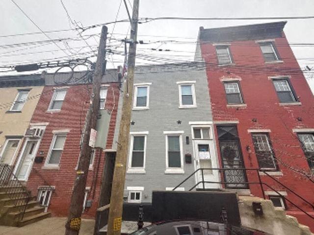 E Thompson St