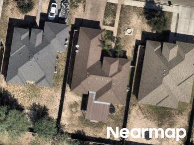 E Truman Ave