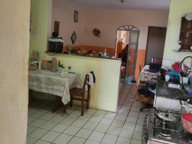 É um sobrando a venda, aceito um veículo de até 70% na negociação