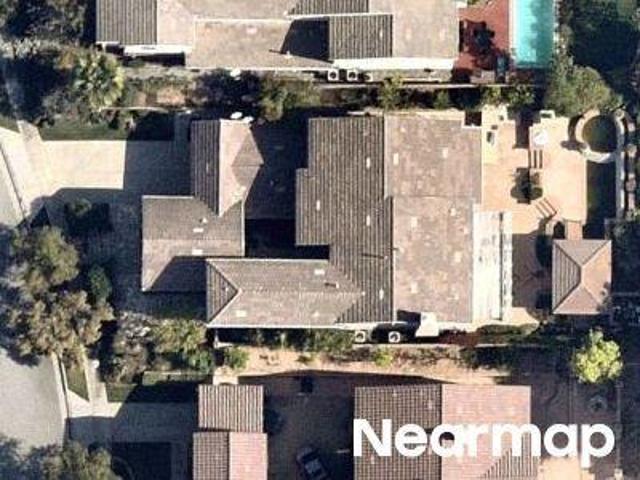 E Viewcrest Dr