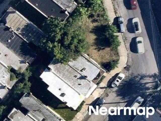 E Walnut Ln