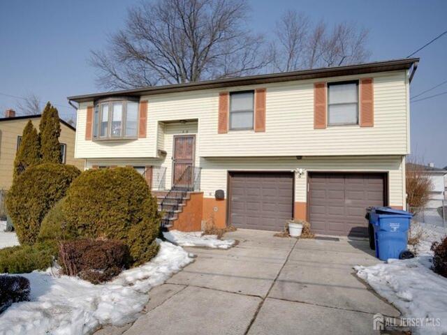 E Walnut St, Colonia, Home For Sale