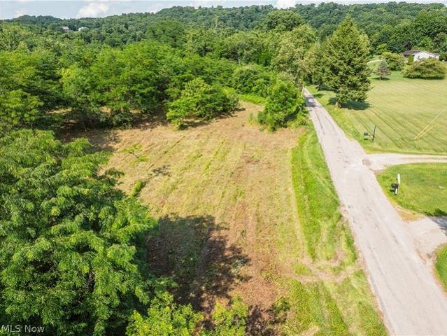 E Wheeling Rd, Zanesville, OH 43701