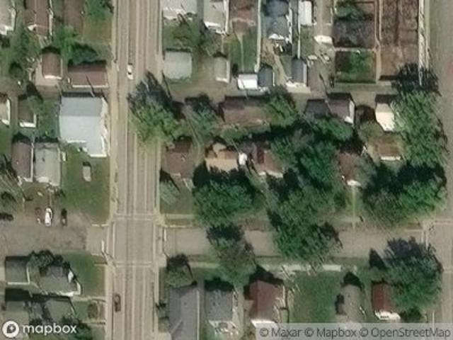 E White St